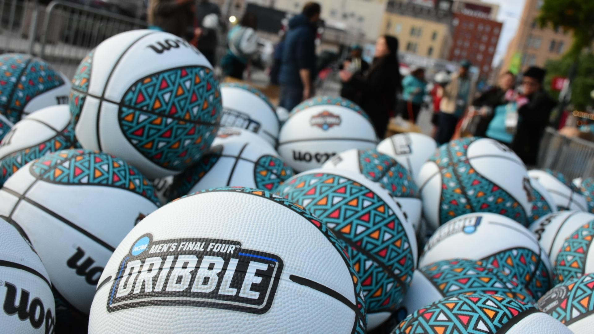 Final Four in San Antonio: The volunteer who leads Dribble preparations ...