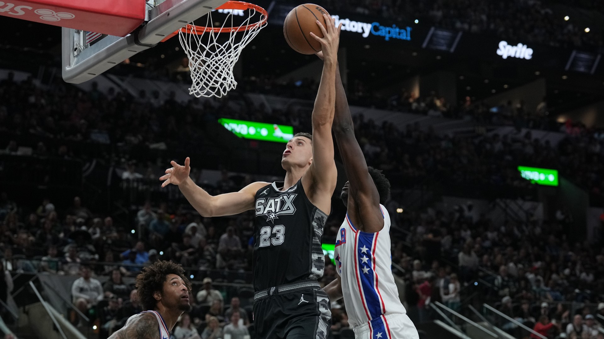 Spurs lose 133-126 in 2OT against 76ers | kens5.com