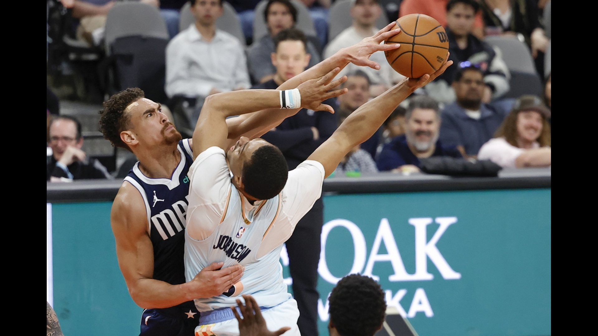 San Antonio Spurs beat Dallas Mavericks, 126-116 | kens5.com