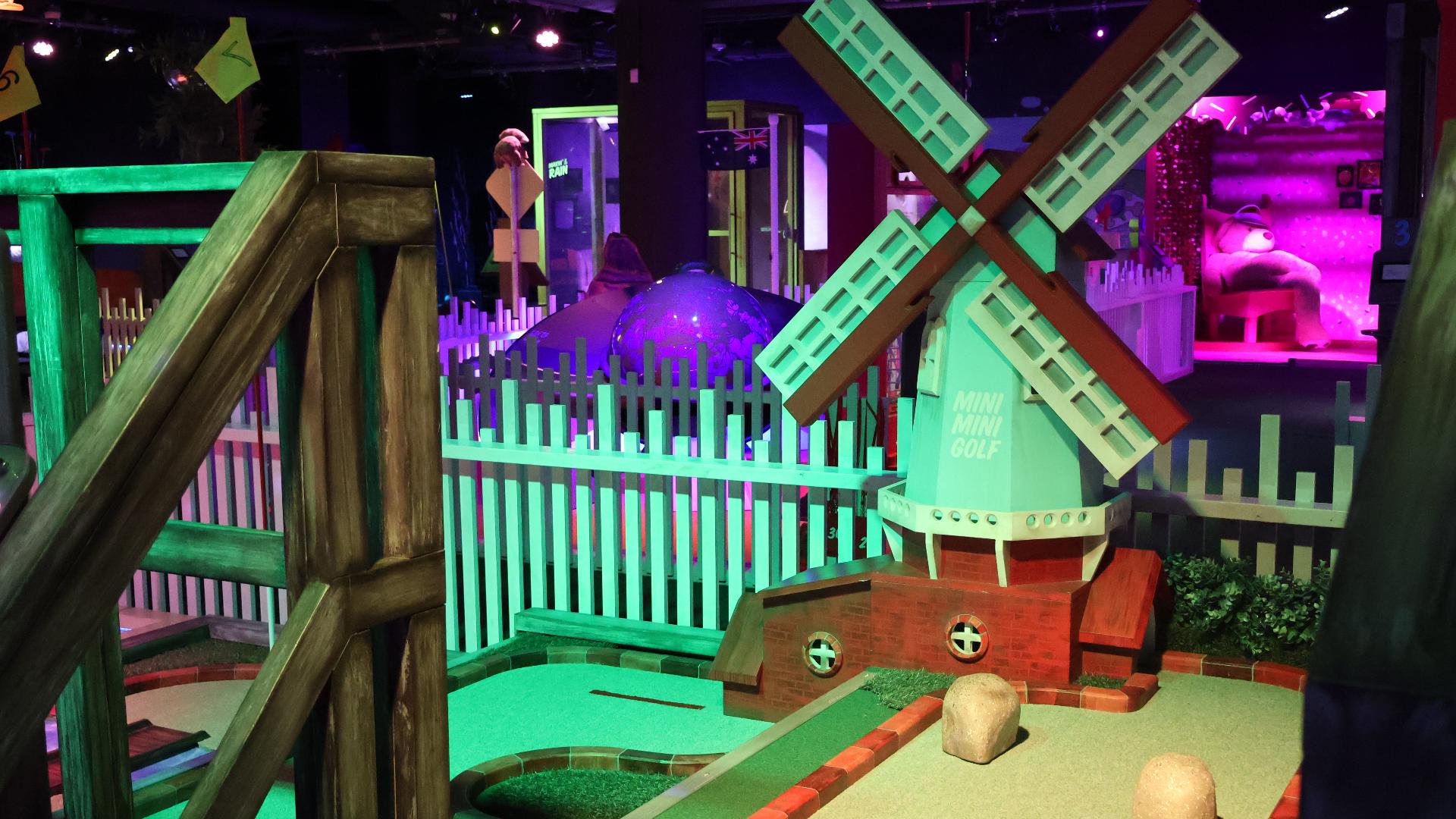 Holey Moley mini-golf opens in San Antonio | kens5.com