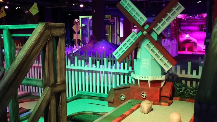 Holey Moley mini-golf opens in San Antonio | kens5.com