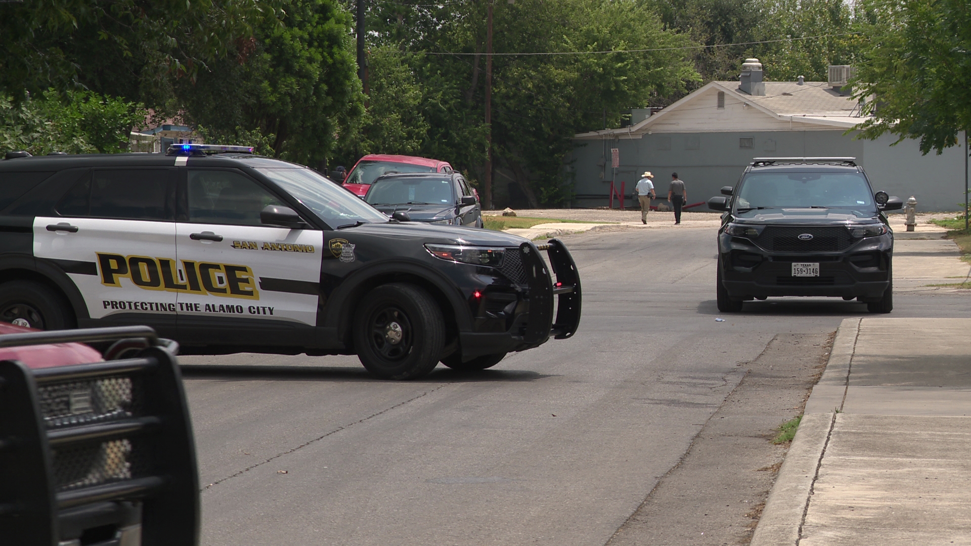 Mailman finds unidentified man dead in San Antonio | kens5.com
