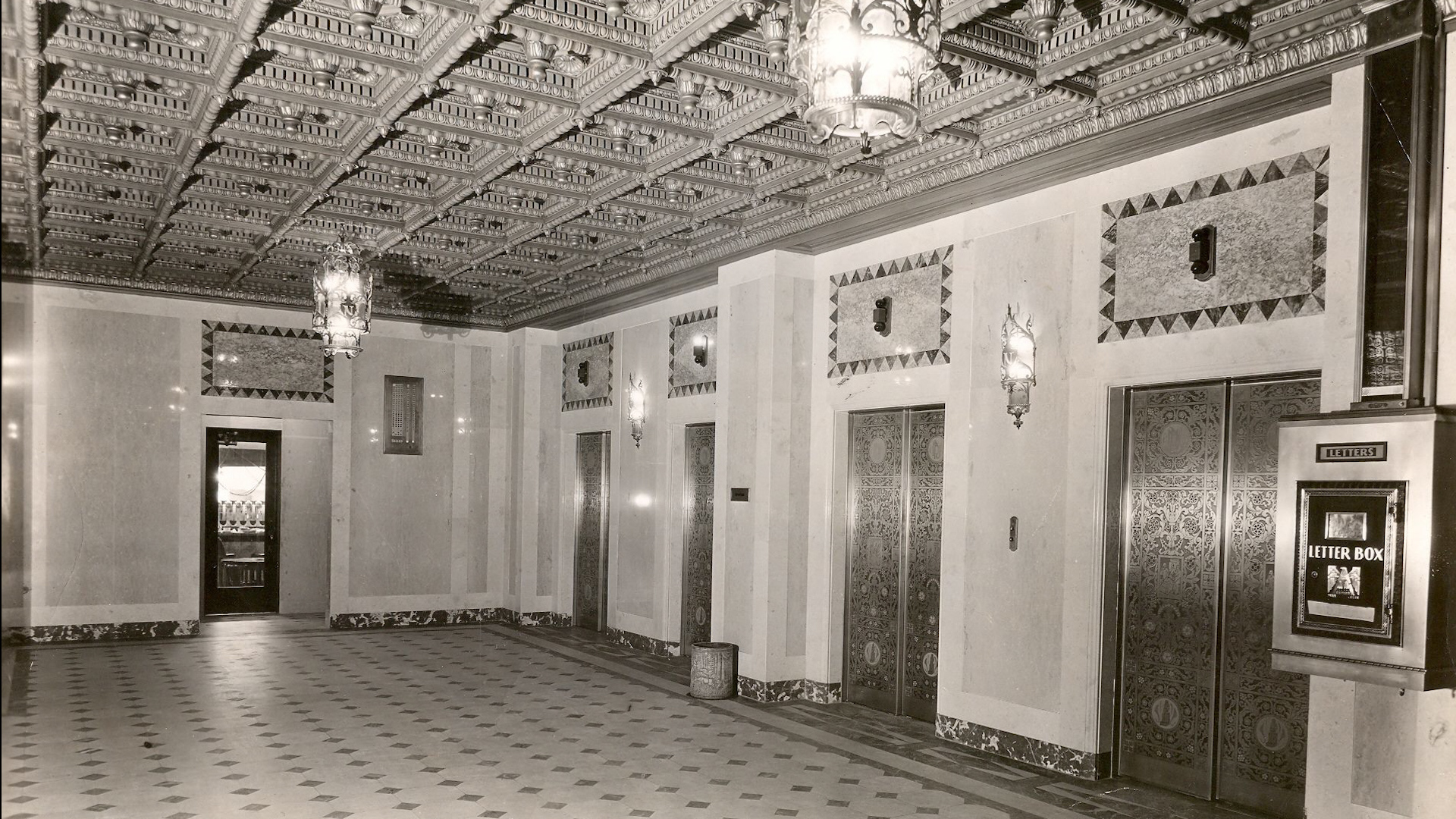 Employees of old Texas hospital share ghostly encounters | kens5.com