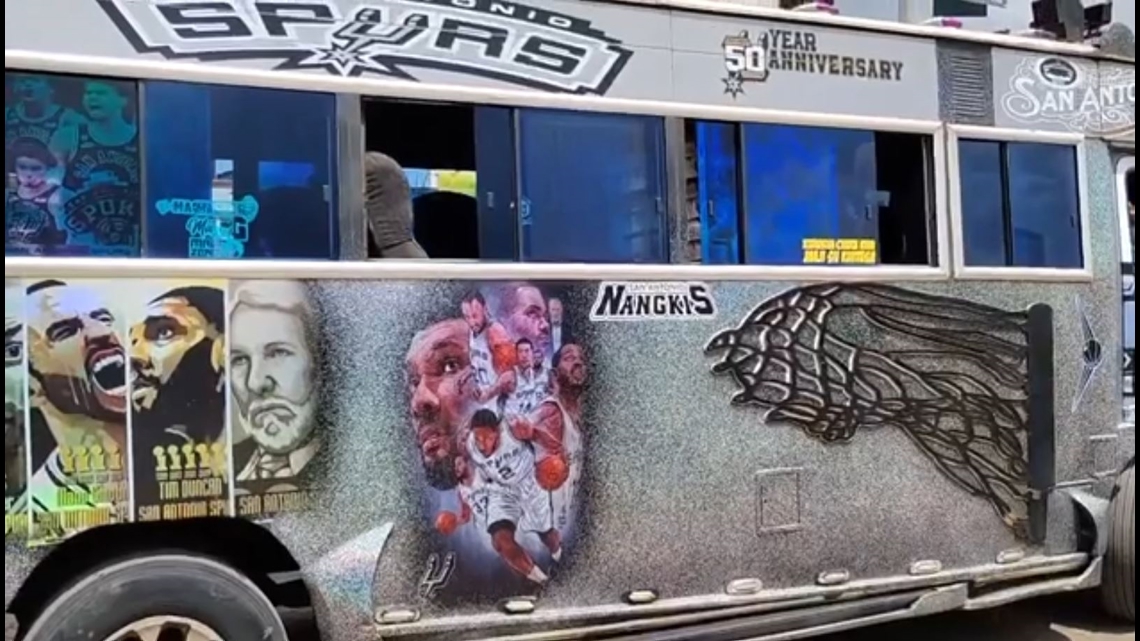 Spurs-themed minibus spotted in... Kenya? | kens5.com
