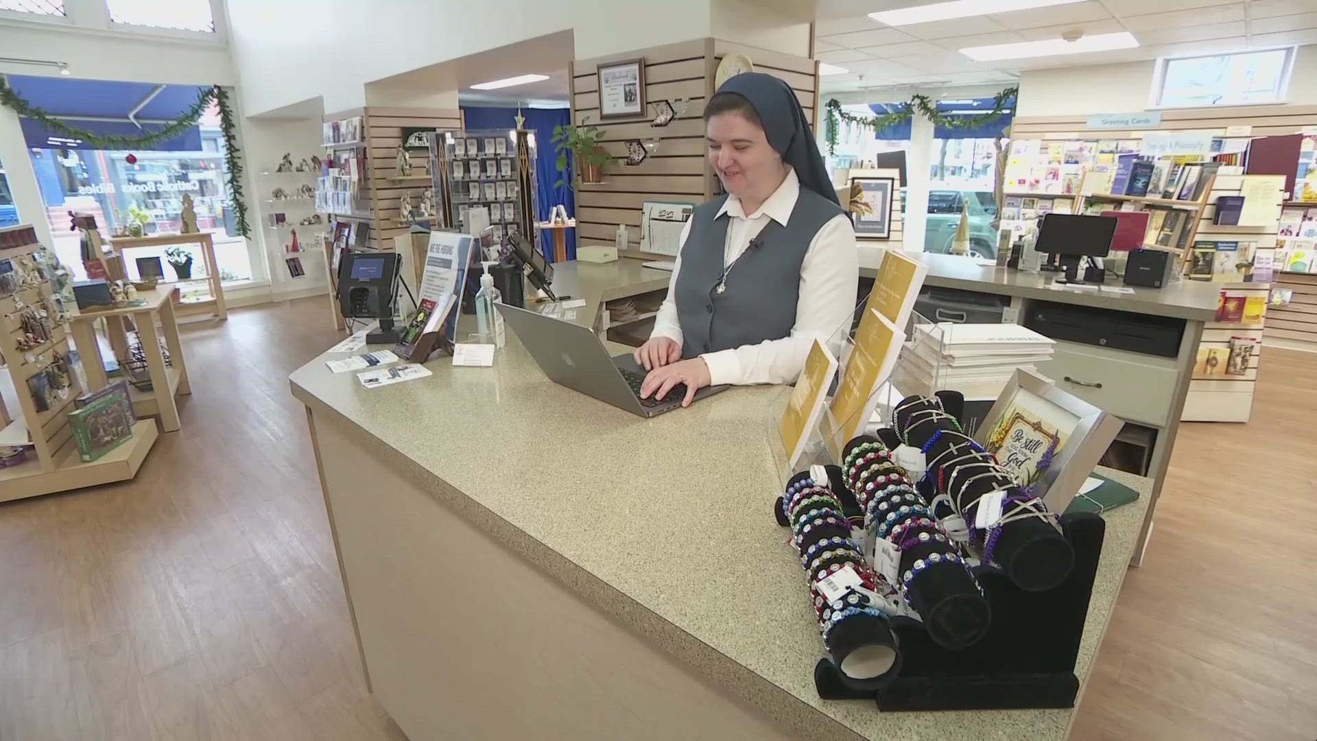 Group of nuns using social media to spread God's word | kens5.com