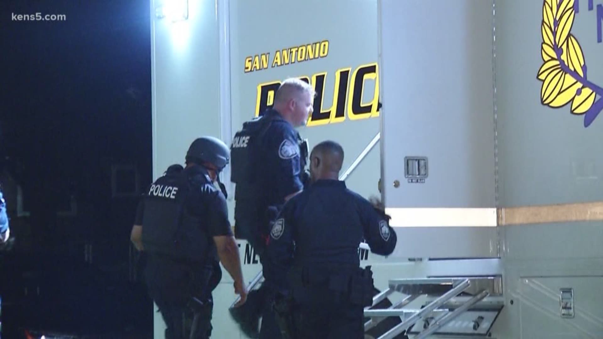 SWAT and hostage negotiators convince man to surrender peacefully after ...