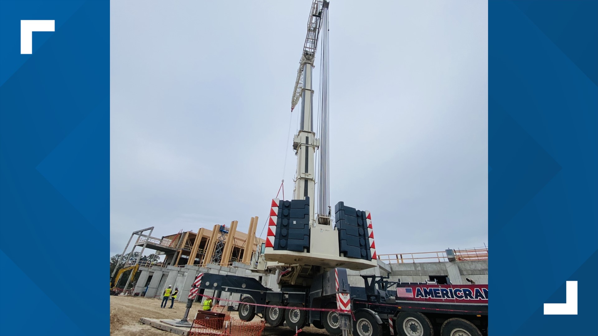 13-ton timber beams get installed The Rock at La Cantera | kens5.com