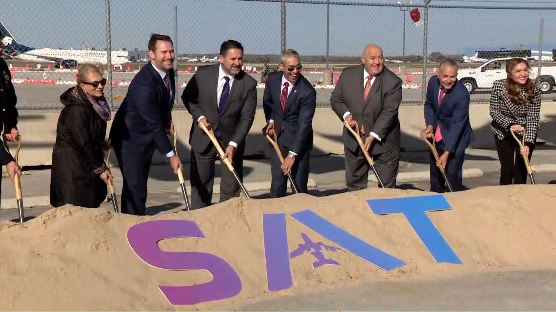 San Antonio International Airport breaks ground on new terminal | kens5.com