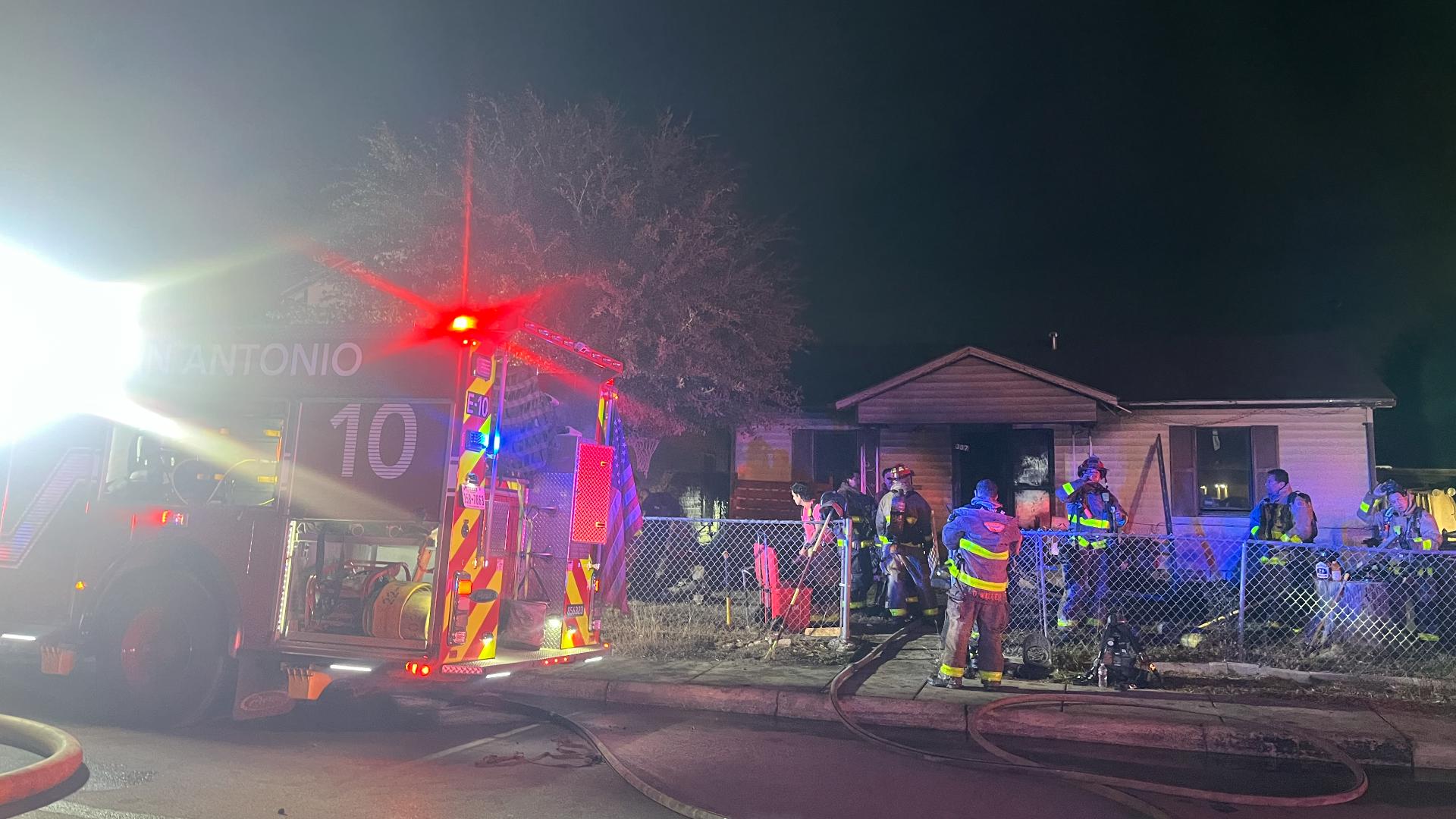 2 hospitalized with burns after house fire in northwest-side San ...