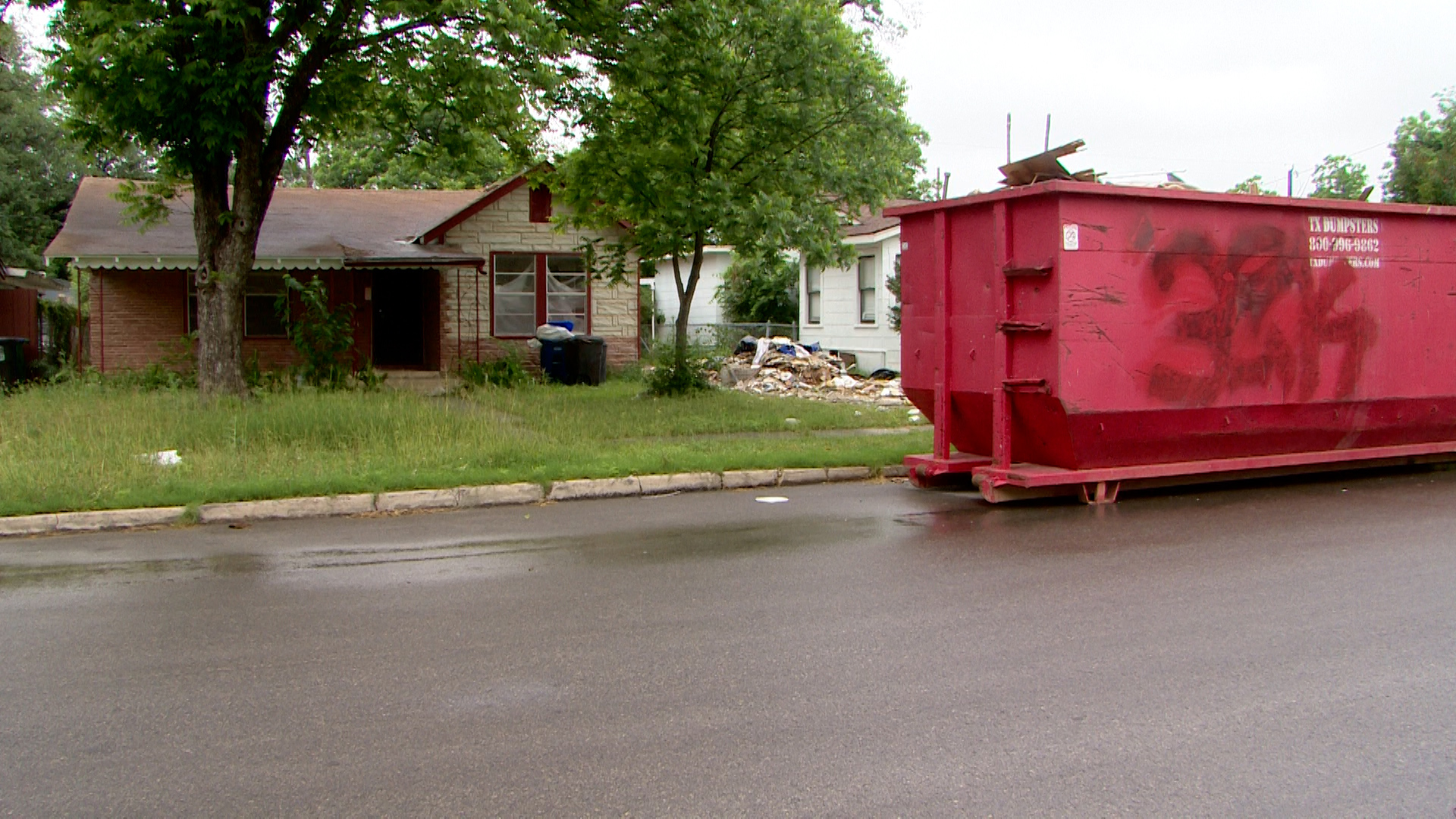 'Smelled to high heaven with flies everywhere': Neighbors fight to ...
