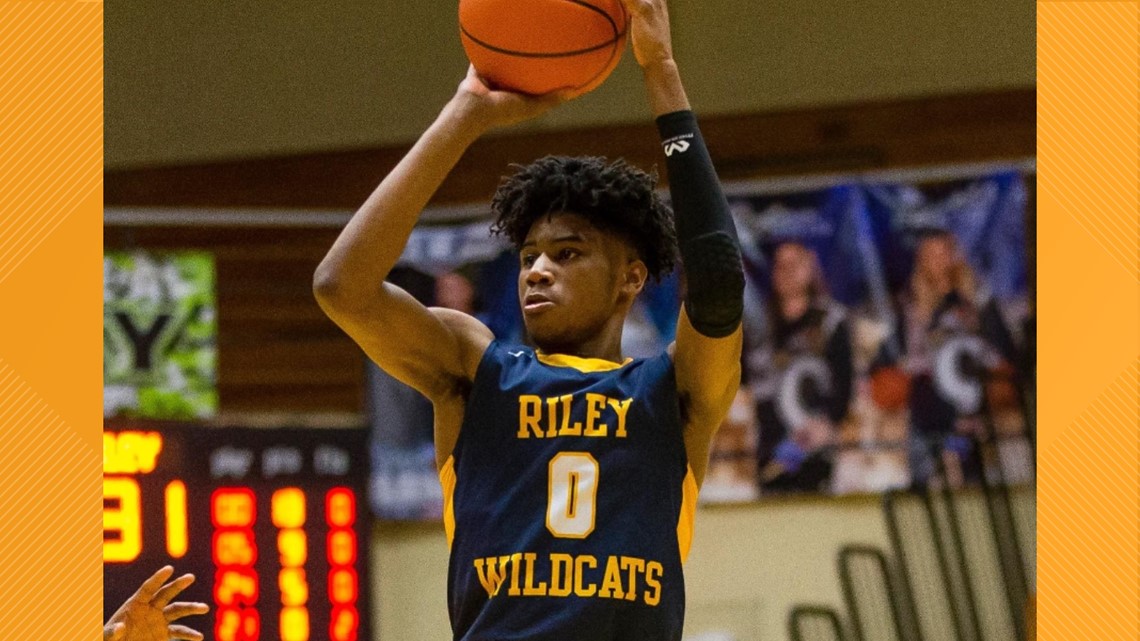 Spurs Wesley will have his high school jersey retired | kens5.com