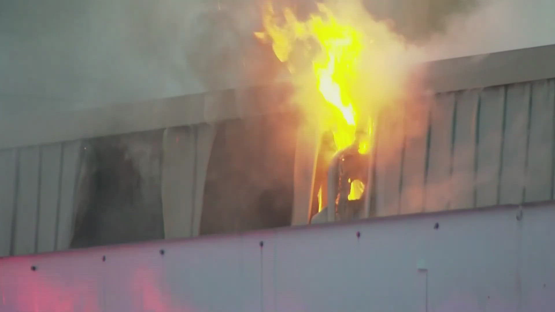 Crews respond to 'heavy fire' at Sonic on south side, SAFD says | kens5.com