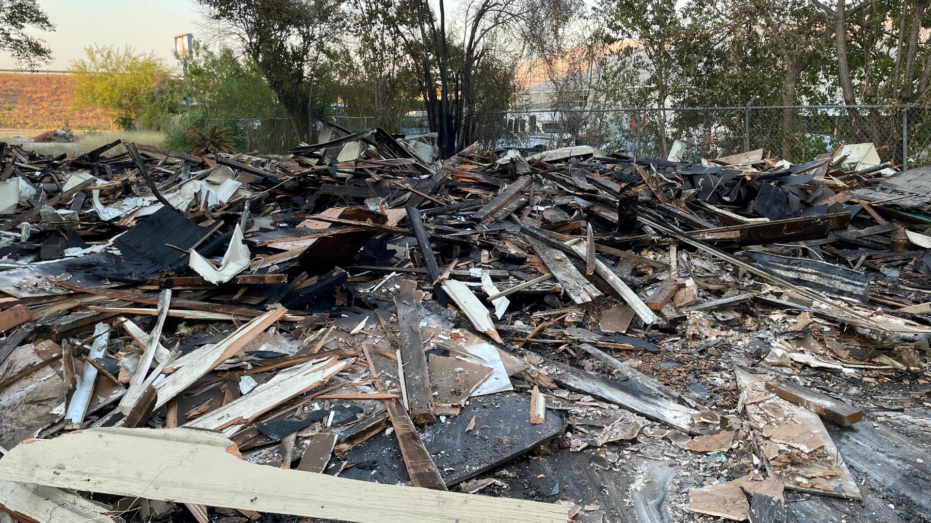 Fire at northeast side home collapses roof | kens5.com