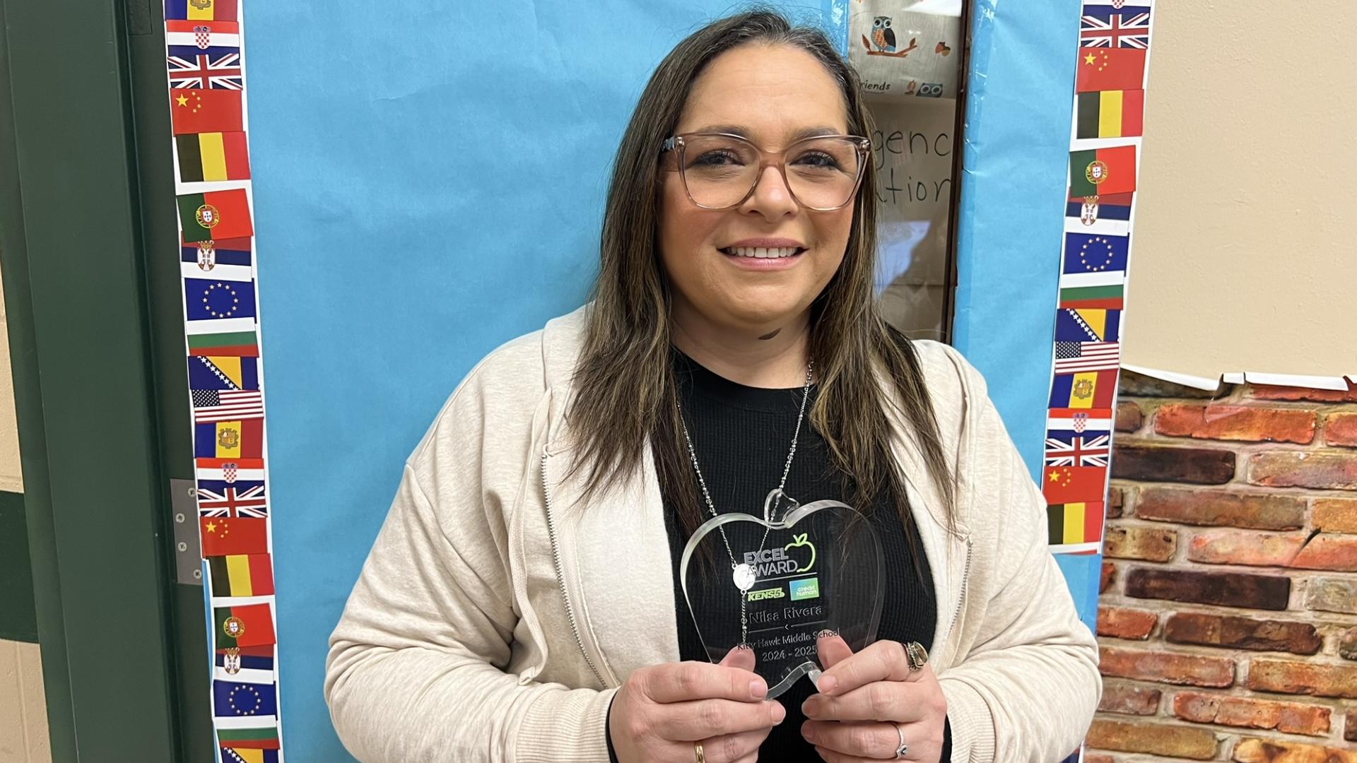 Nilsa Rivera empowers students with E-S-L at Judson ISD | kens5.com