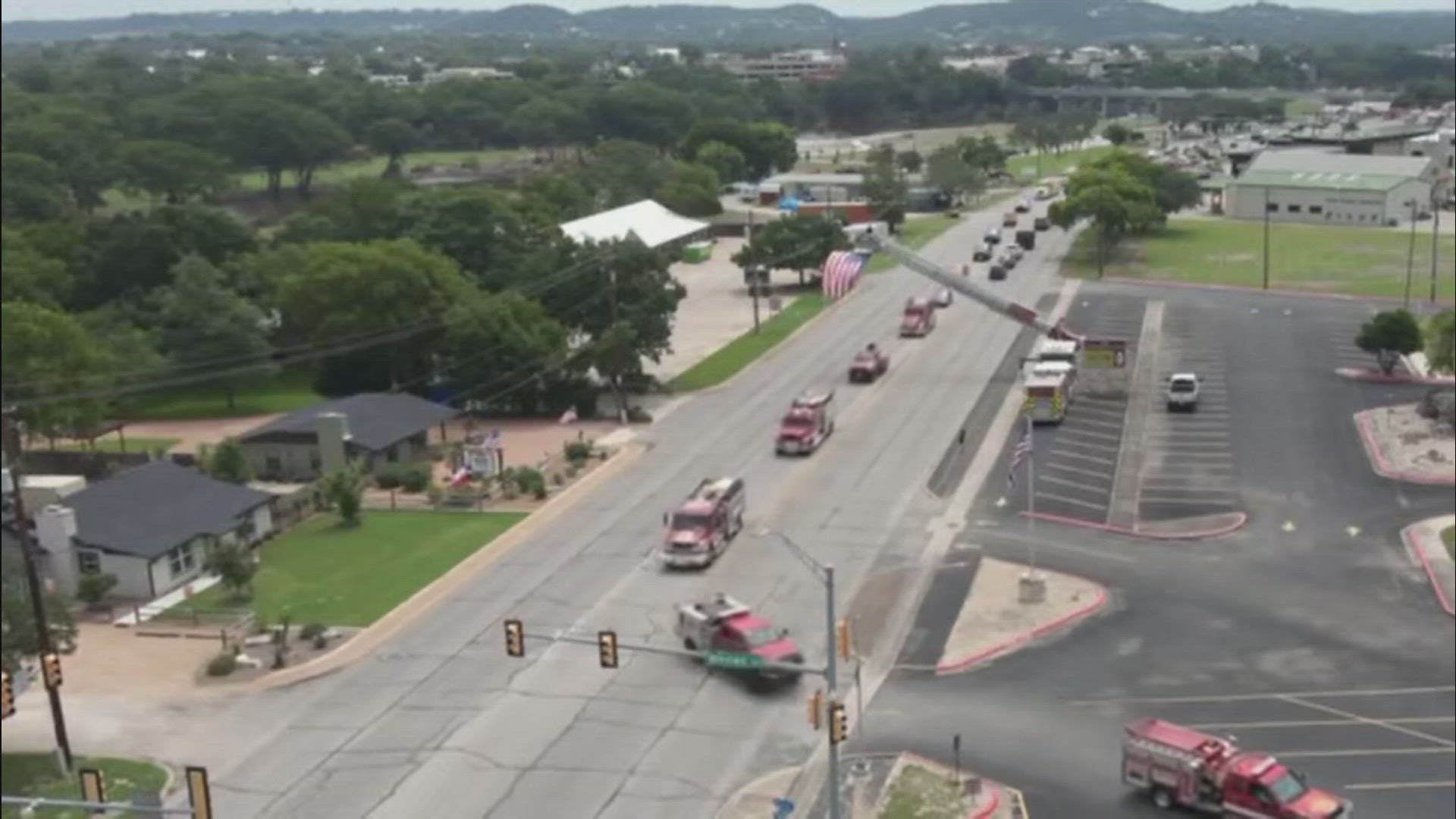Ingram mourns Captain Fernandez with procession | kens5.com