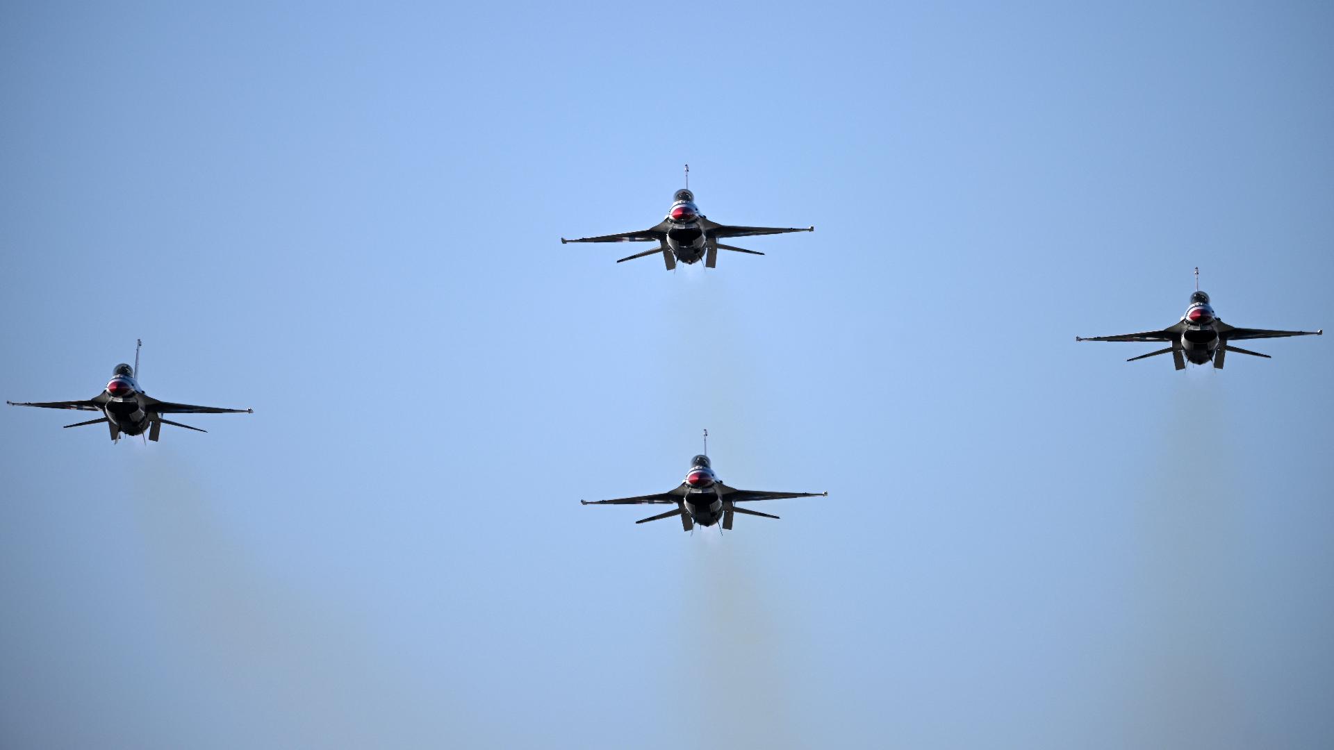 Great Texas Airshow returns to JBSA-Randolph with Thunderbirds and ...