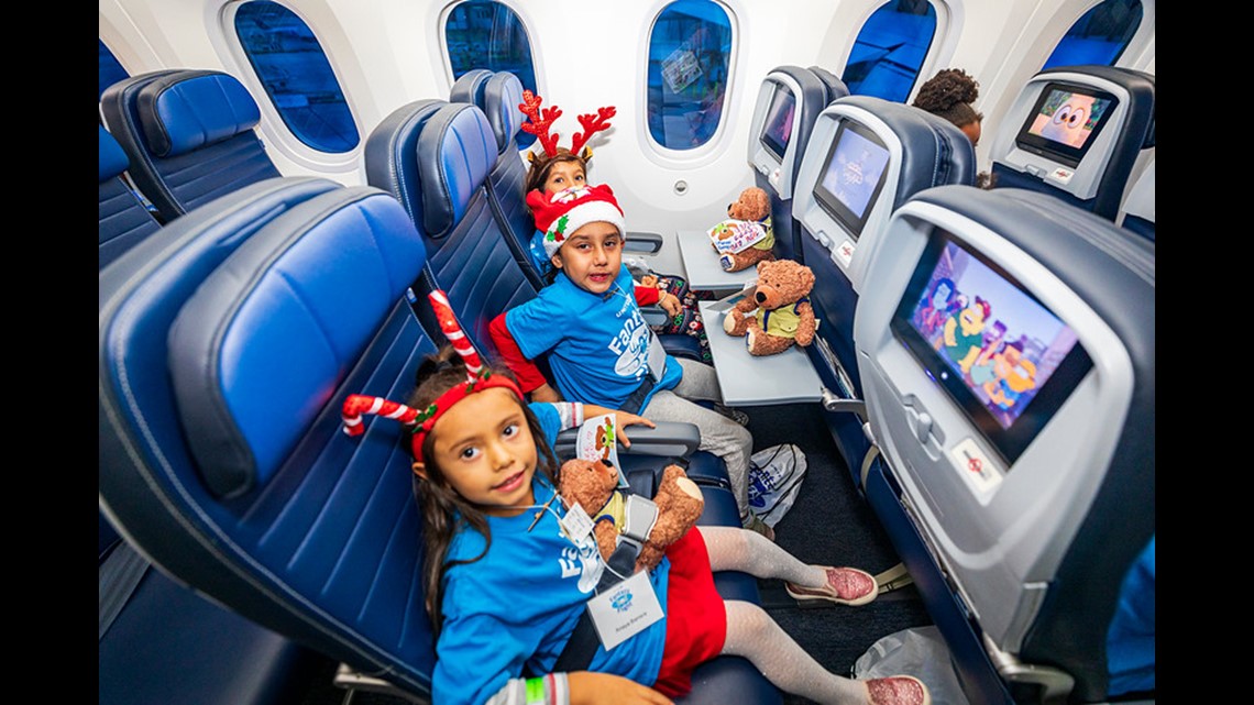 United Airlines offers 'fantasy flight' for kids fighting cancer ...