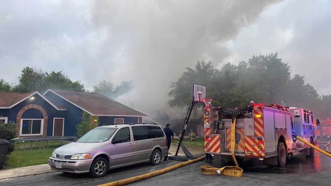 House fire on the northeast side spreads to nearby homes | kens5.com