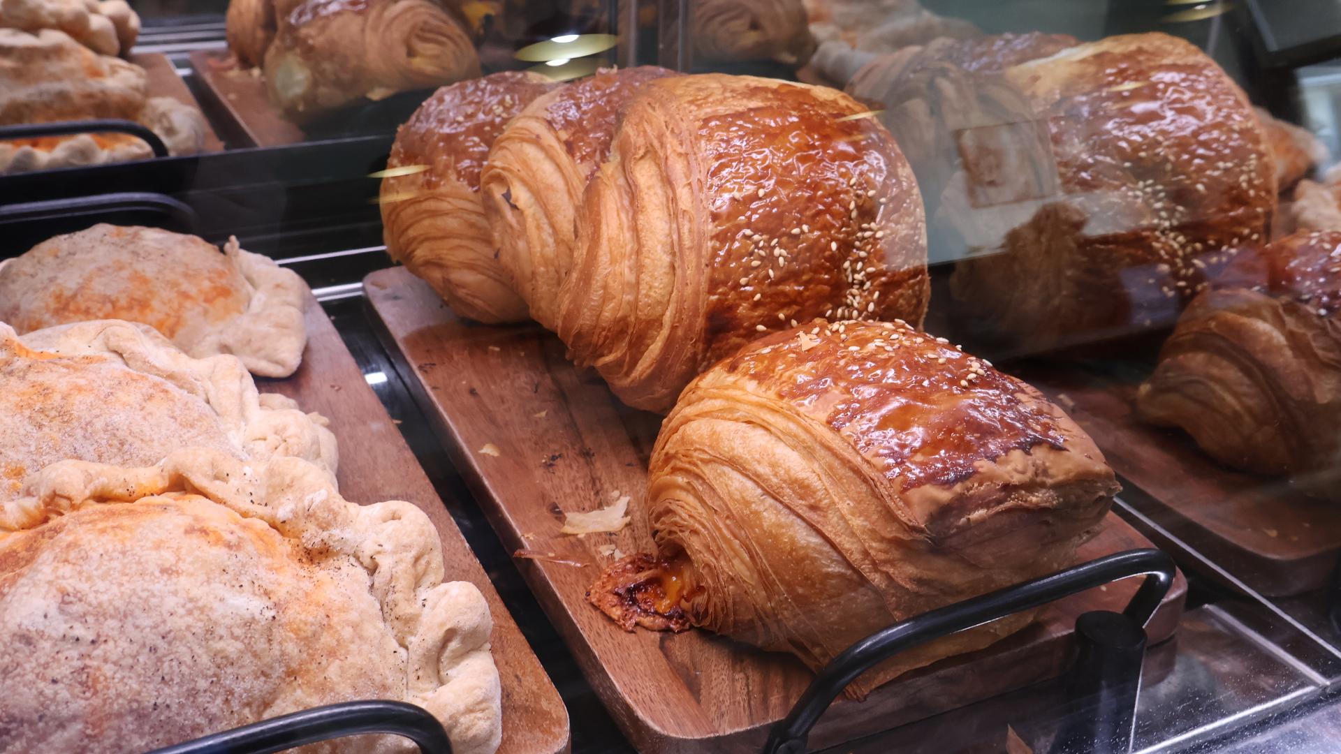 UTSA student opens Vela Coffee in downtown San Antonio | kens5.com