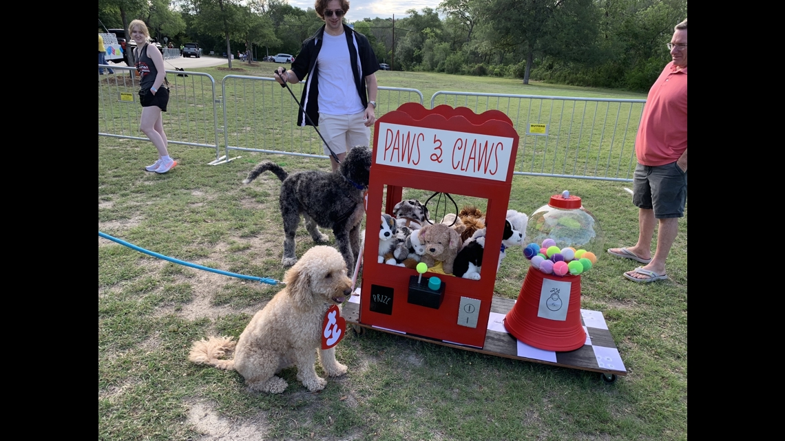 Join the 2025 Fiesta Pooch Parade in San Antonio | kens5.com