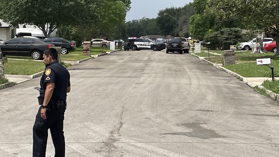 SAPD investigating after shots fired from two vehicles | kens5.com