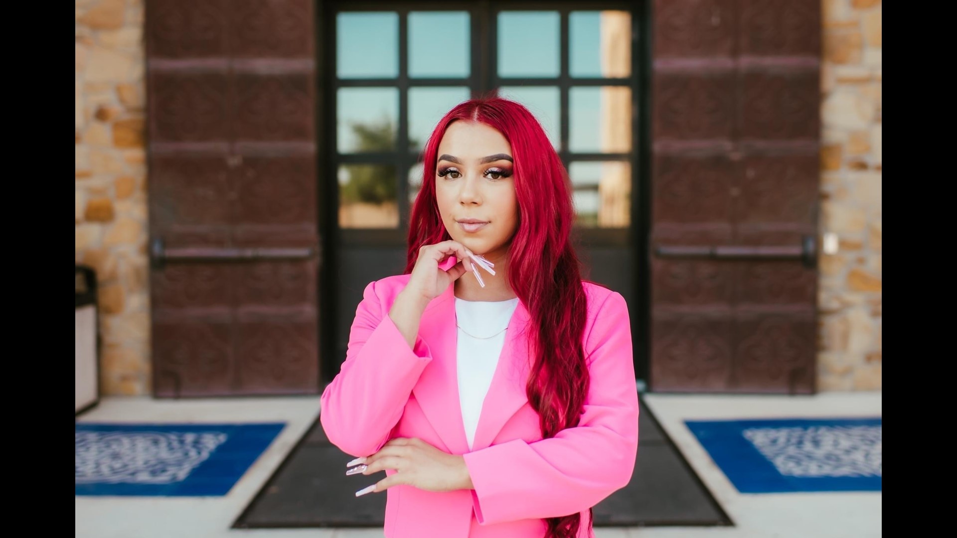 Former foster youth overcomes challenges to earn college degree | kens5.com