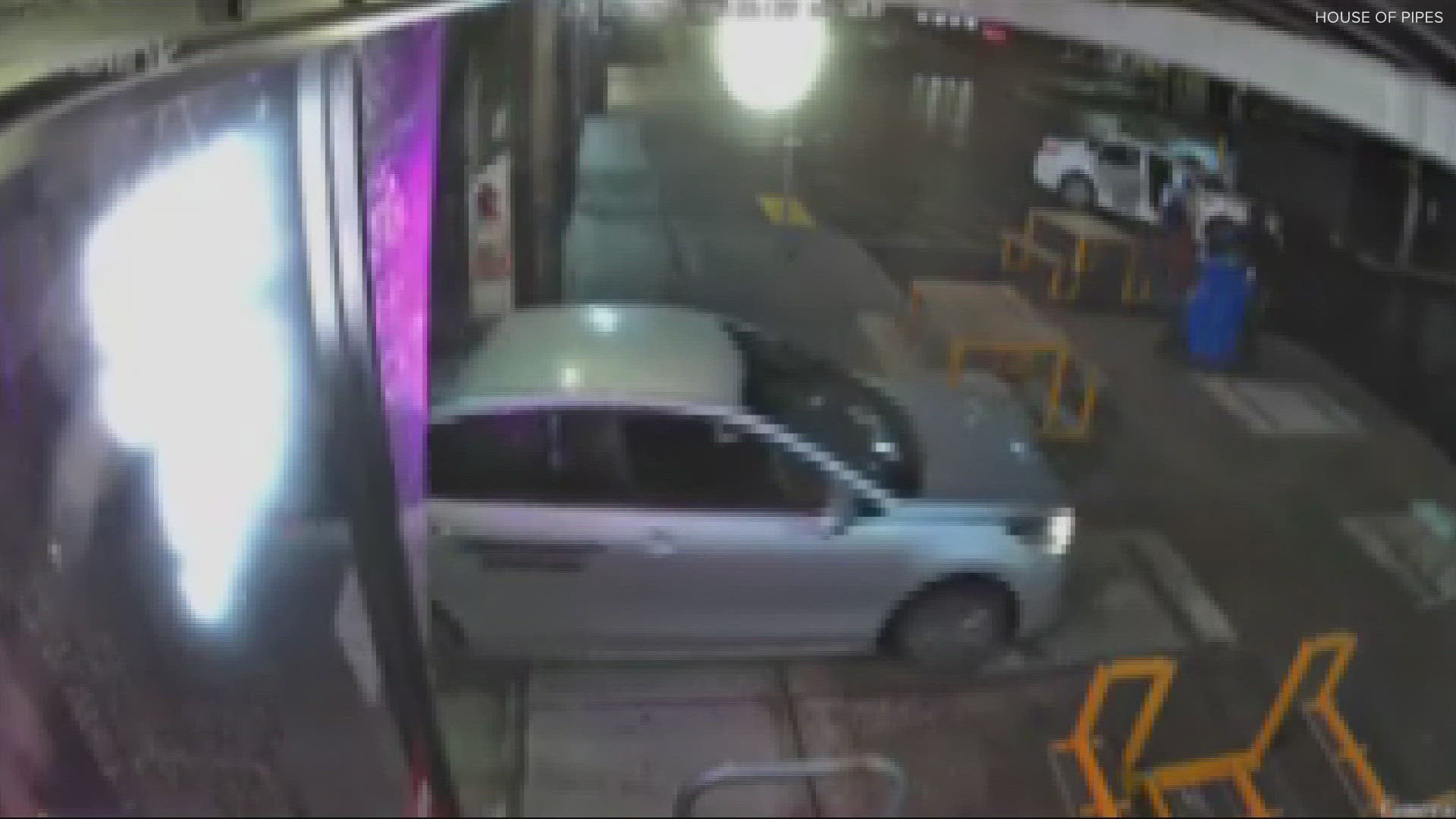 VIDEO: Car used as battering ram in Christmas Eve burglary | kens5.com