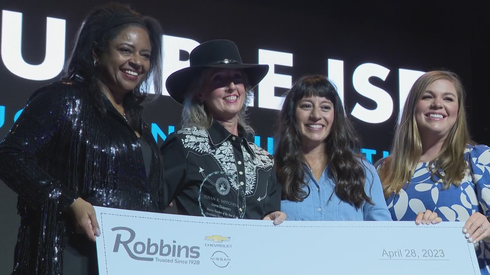 Humble ISD Teacher of the Year wins $10,000 | kens5.com