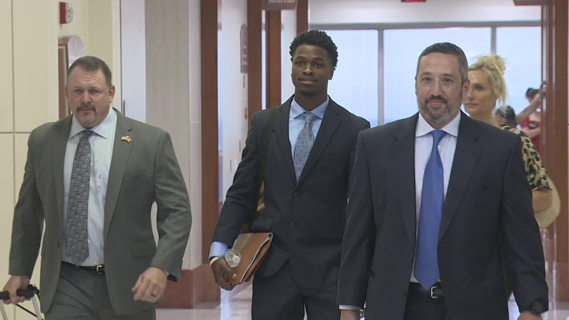 Third AJ Armstrong trial: HPD officers testify on day 2 | kens5.com