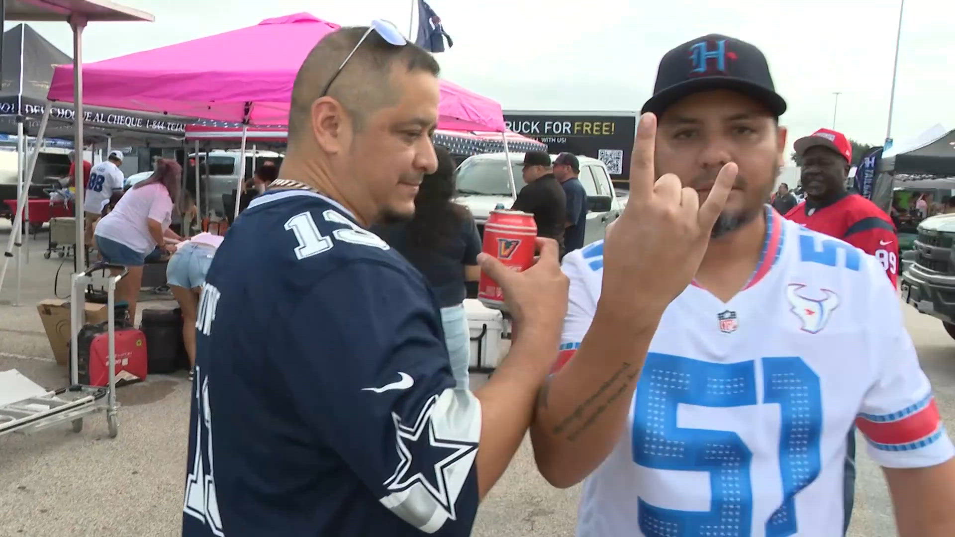 Trash talking and team colors: What we saw at Texans-Cowboys tailgating ...