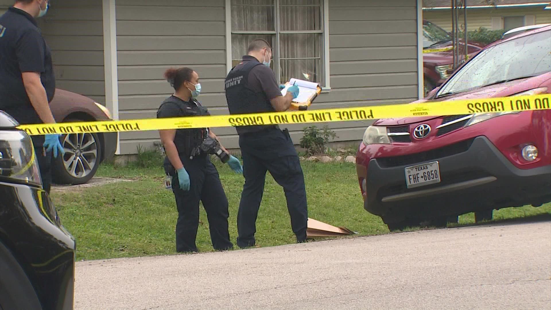 Hpd Woman Burglarizing Vehicles Shot To Death By Homeowner