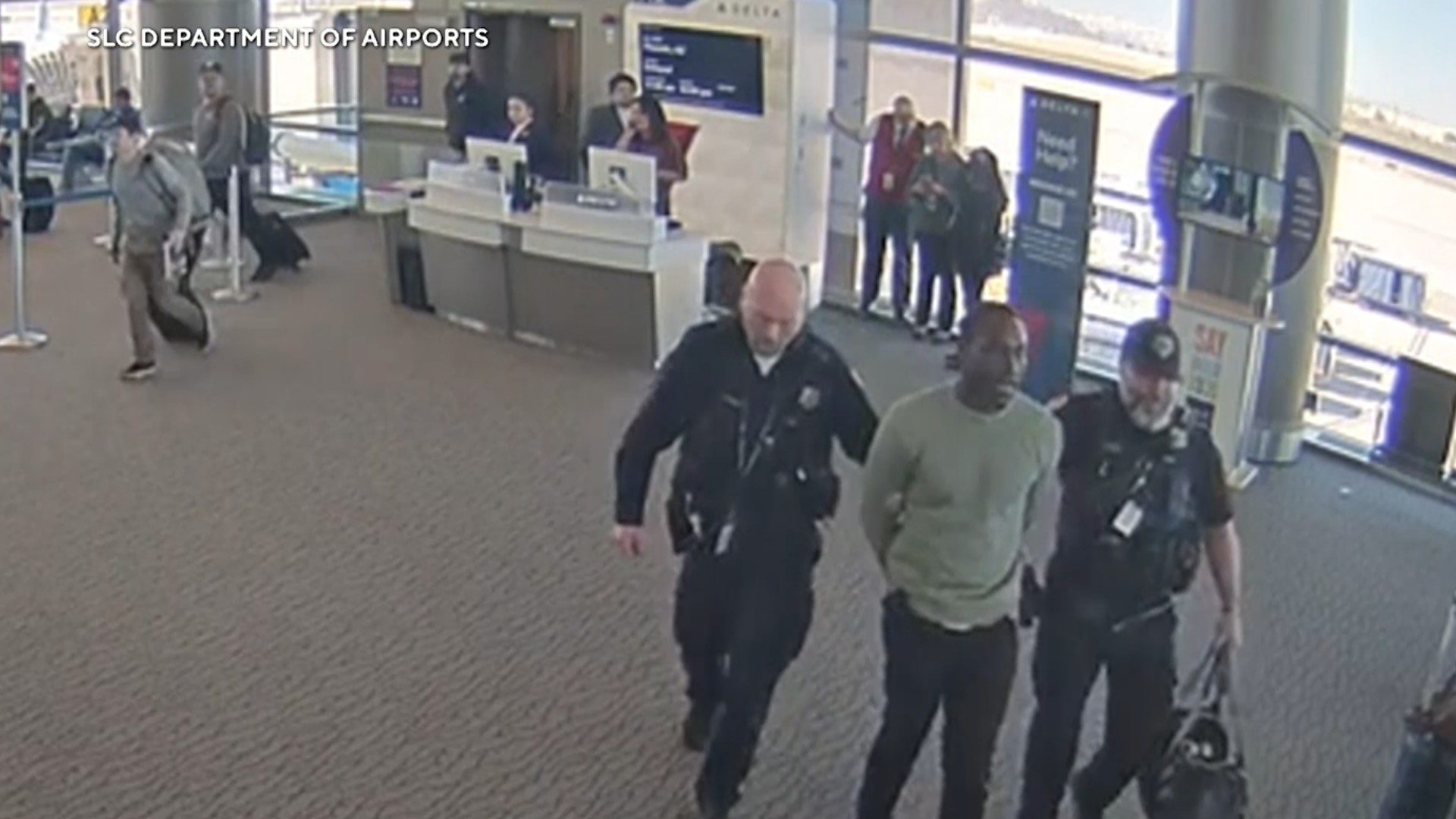 Texas man arrested after being caught hiding in plane lavatory | kens5.com