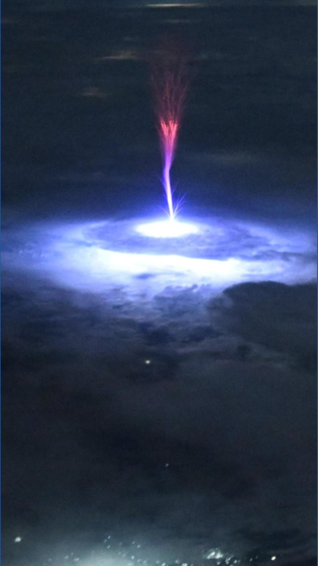 NASA astronaut Nichole Ayers captures photo of sprite from ISS | kens5.com