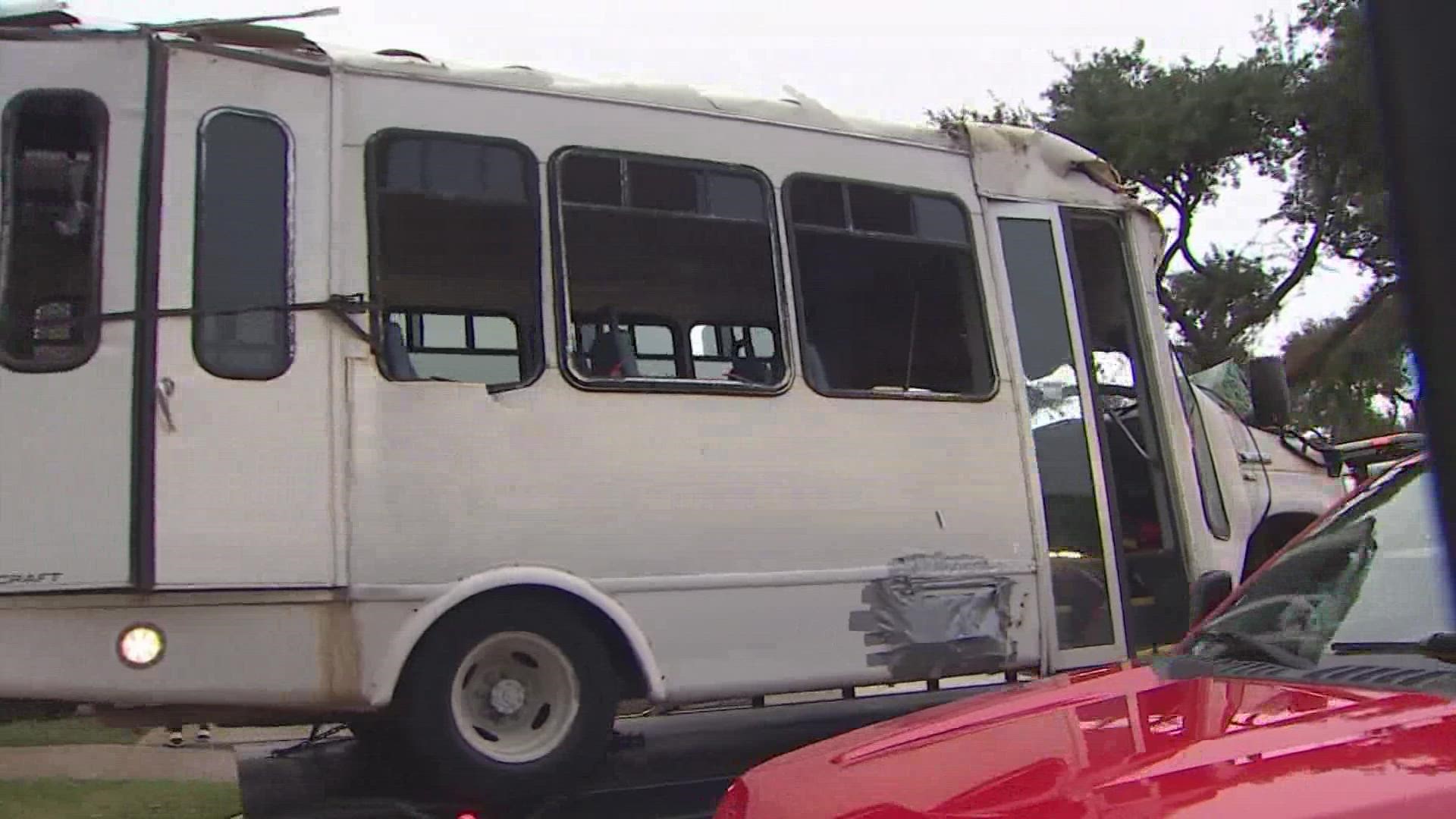 Church bus crash in east Harris County, Texas | kens5.com