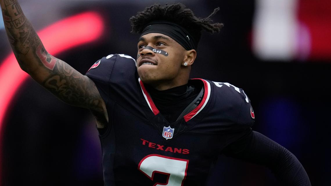 Tank Dell injury: Texans receiver out for the season with knee injury ...