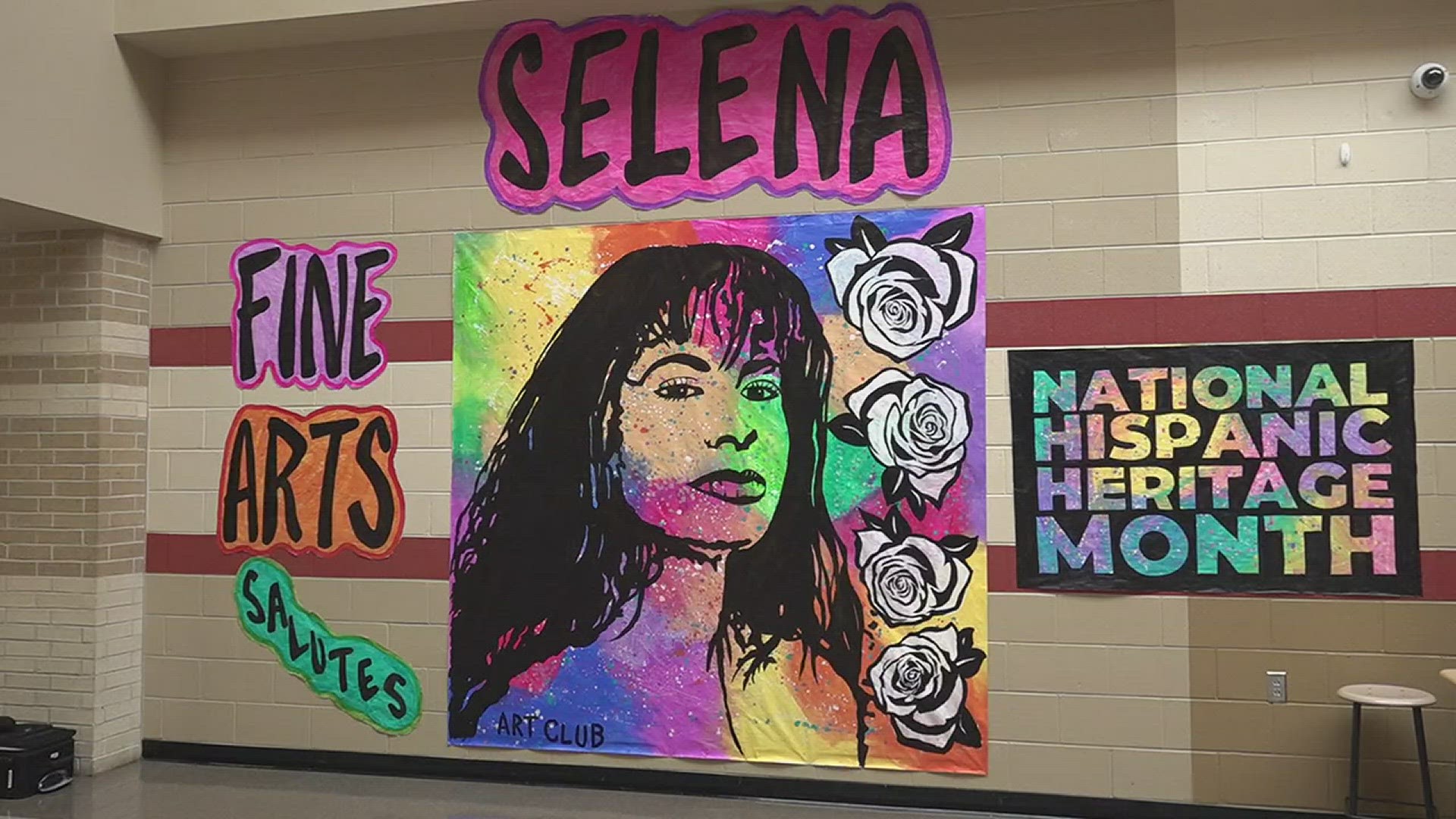 Students paint poster of Selena for Hispanic Heritage Month | kens5.com