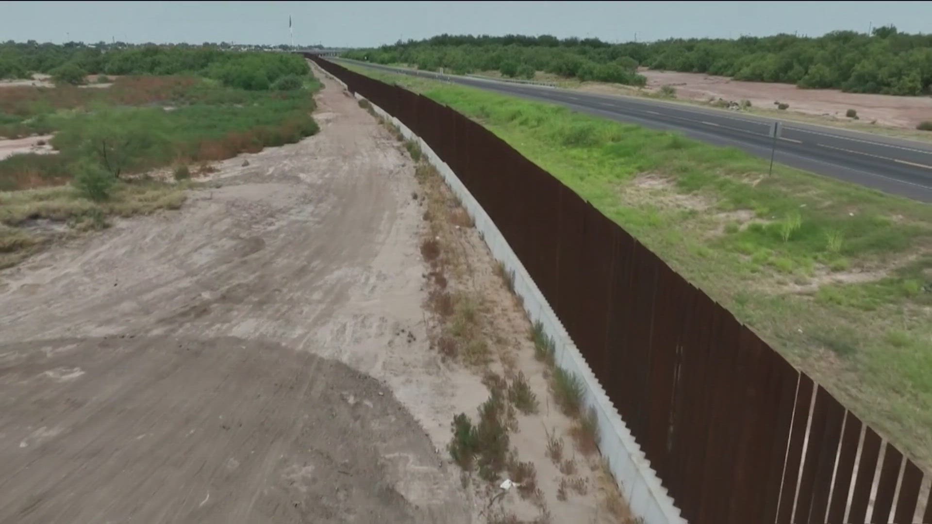 Texas lawmakers ask President Biden to approve border bridges | kens5.com