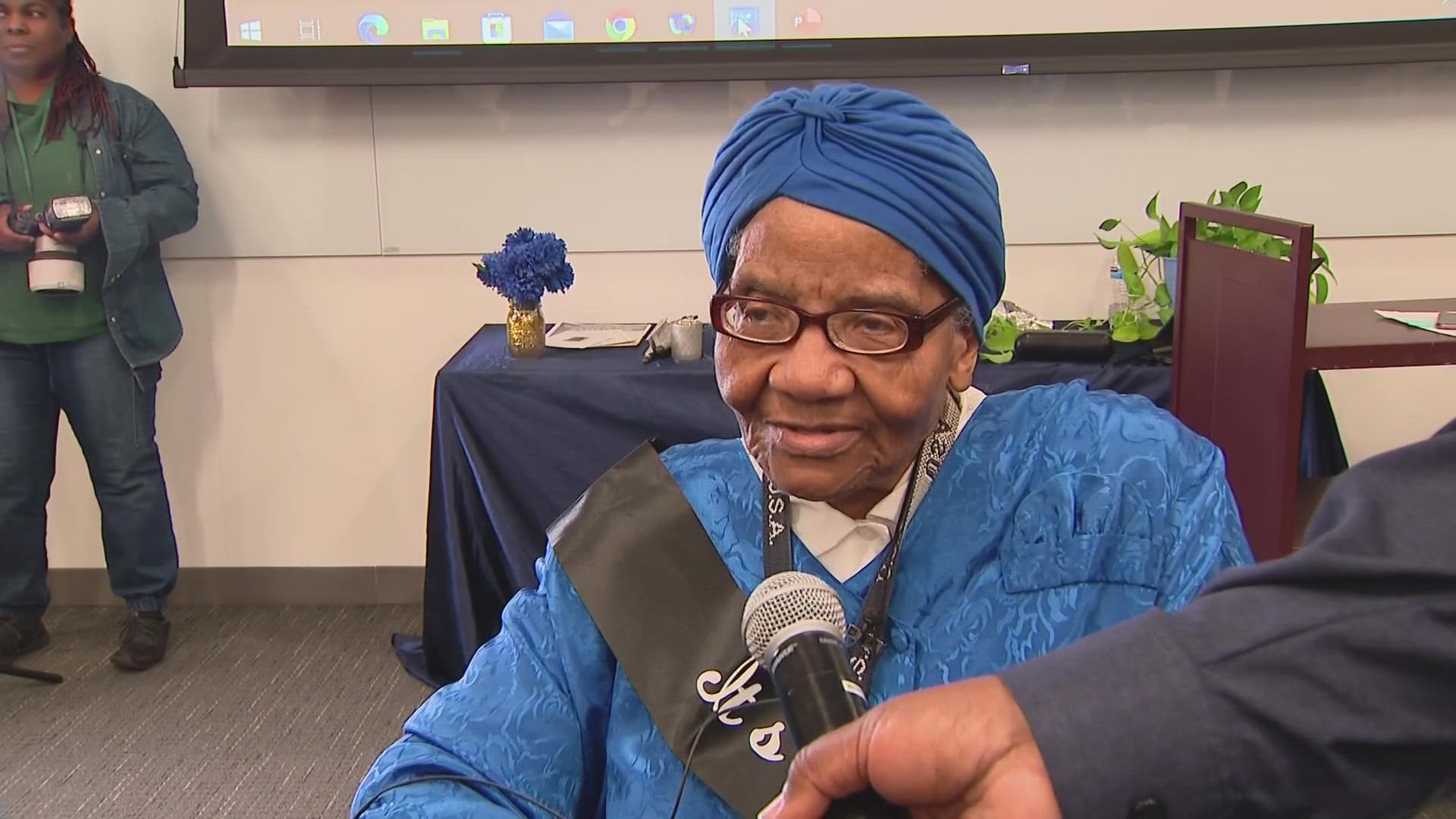 Columbus Woman Celebrates 100th Birthday