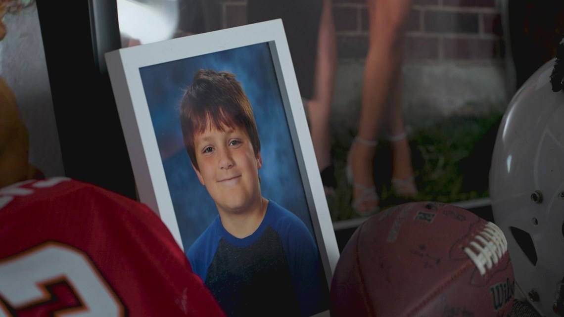Dallas family seeks justice after son's death in crash | kens5.com
