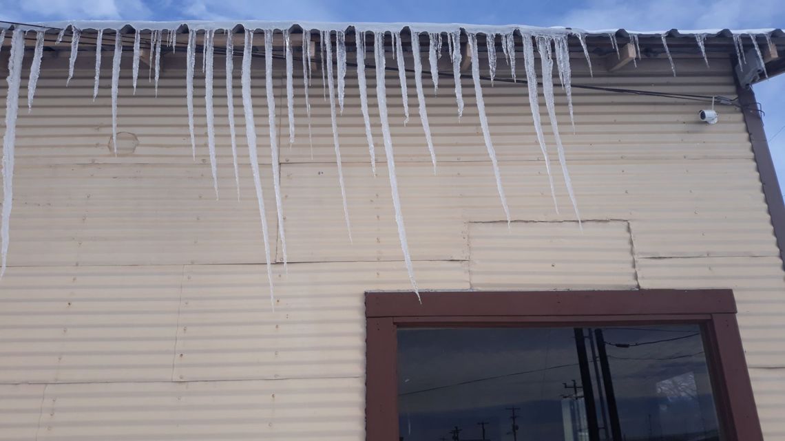 KENS 5 Eyewitness: Watch out for icicles; how to safely knock them down ...