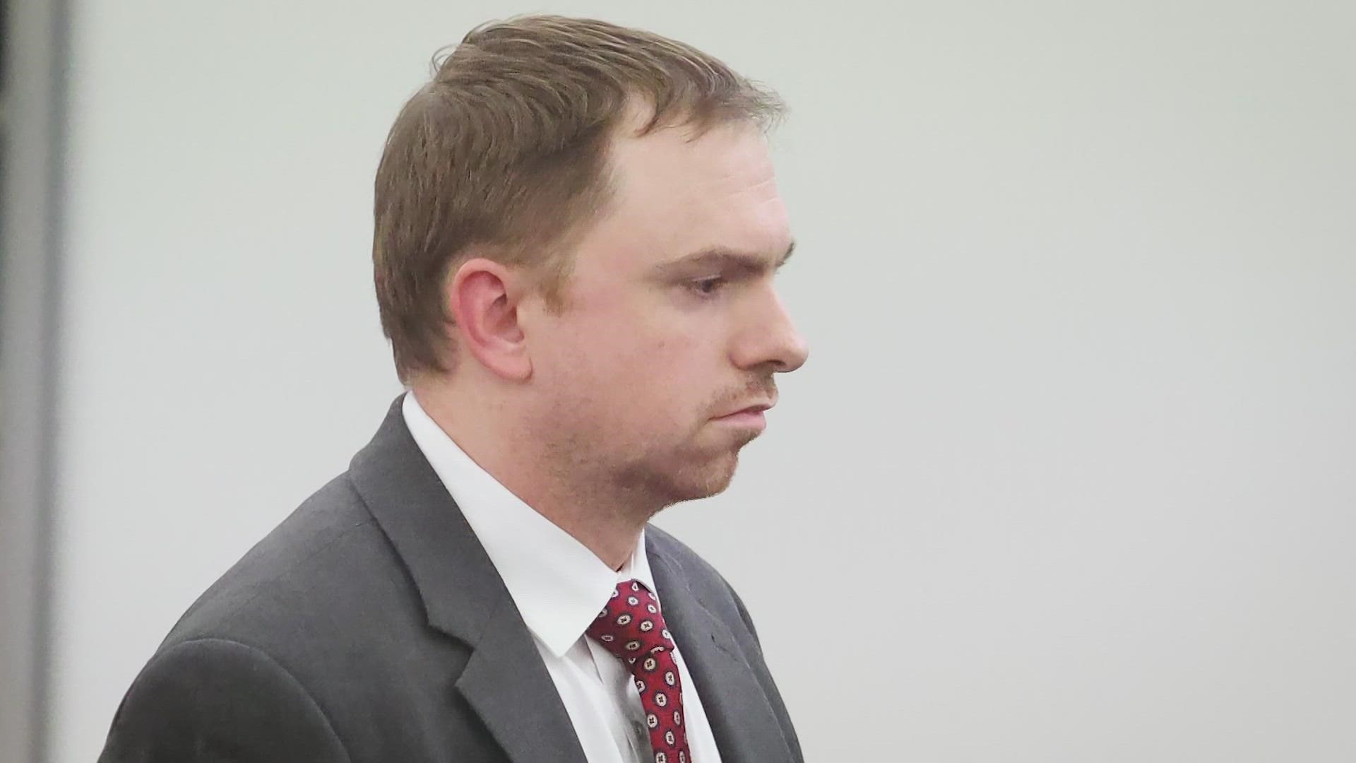 Aaron Dean: Former officer sentenced to 11 years, 10 months | kens5.com