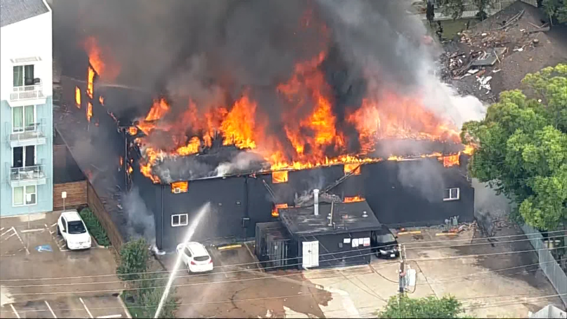 Officials: Fatalities reported, 4 injured in Dallas apartment explosion ...