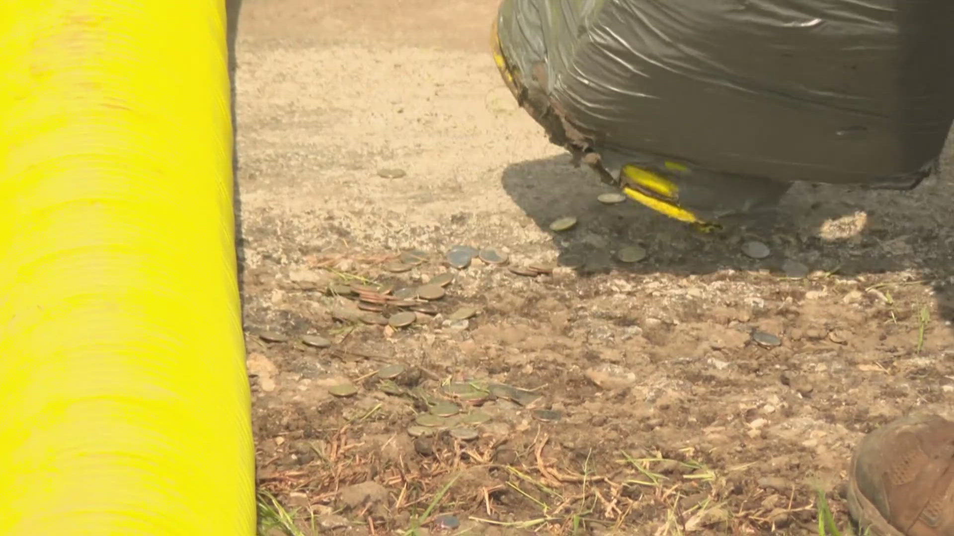 Coin spill shuts down North Texas highway after semi-truck overturns ...