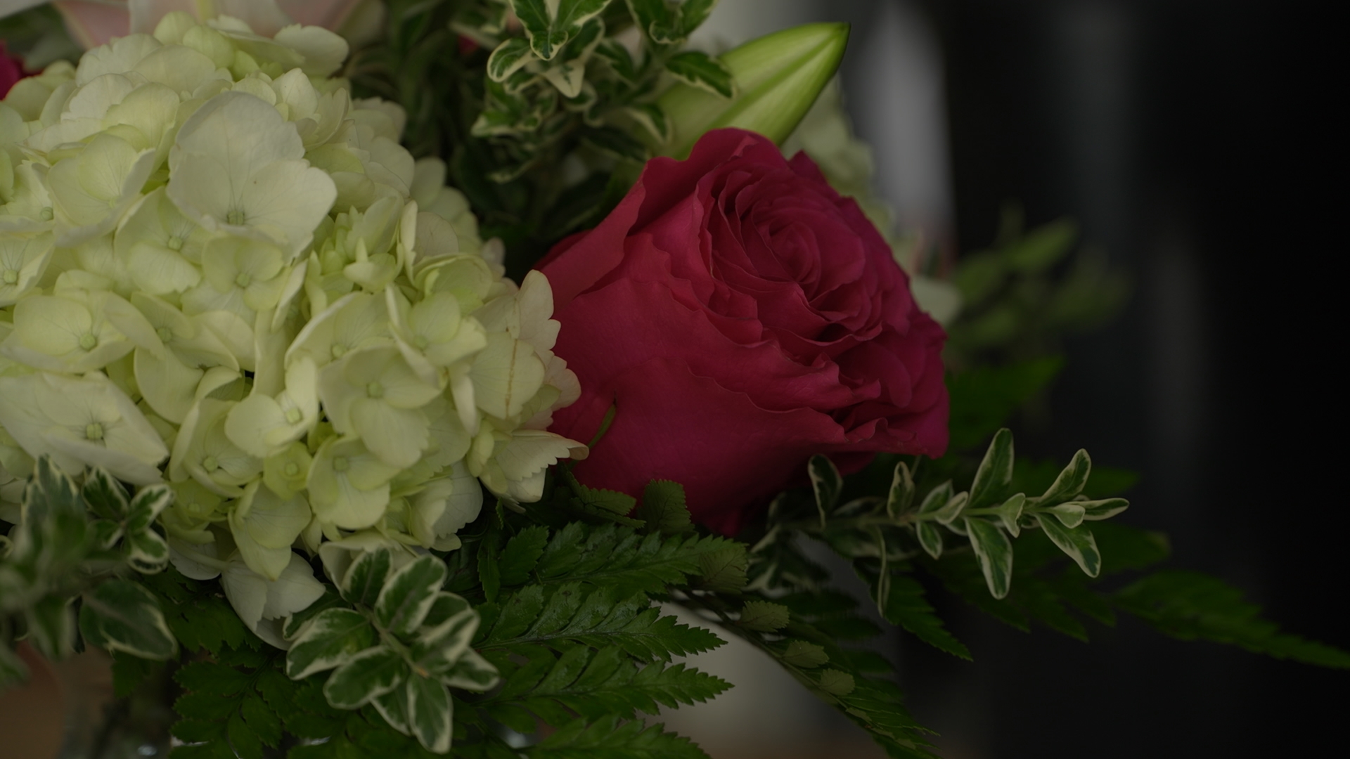 Texas florists partnering to provide flowers for funerals of flood ...