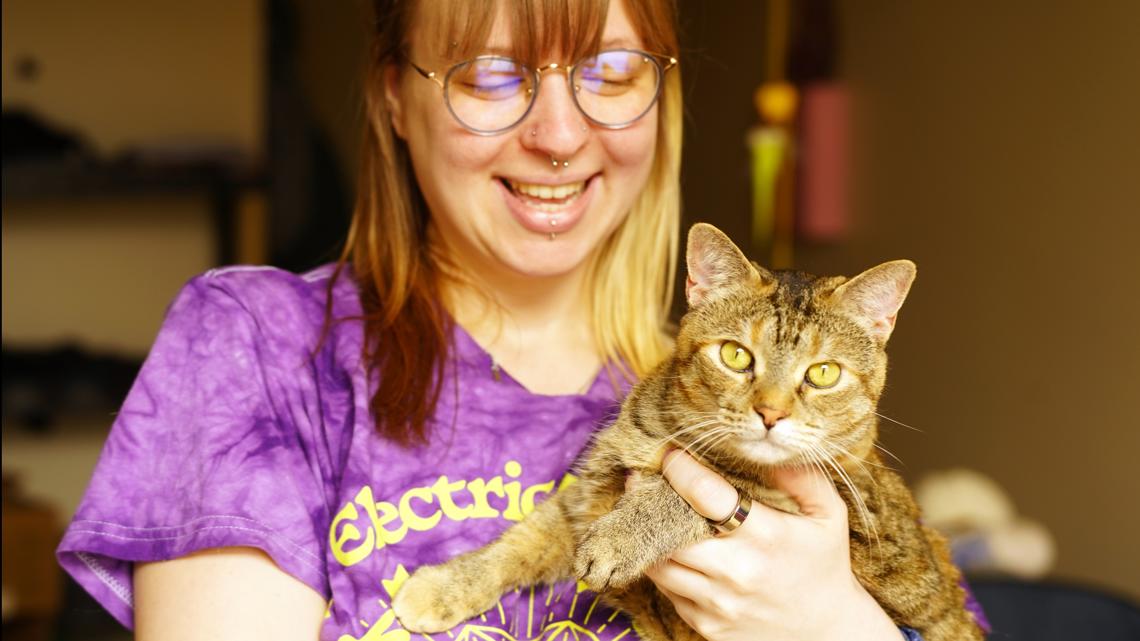 Walker cat wins wacky pet name contest | kens5.com